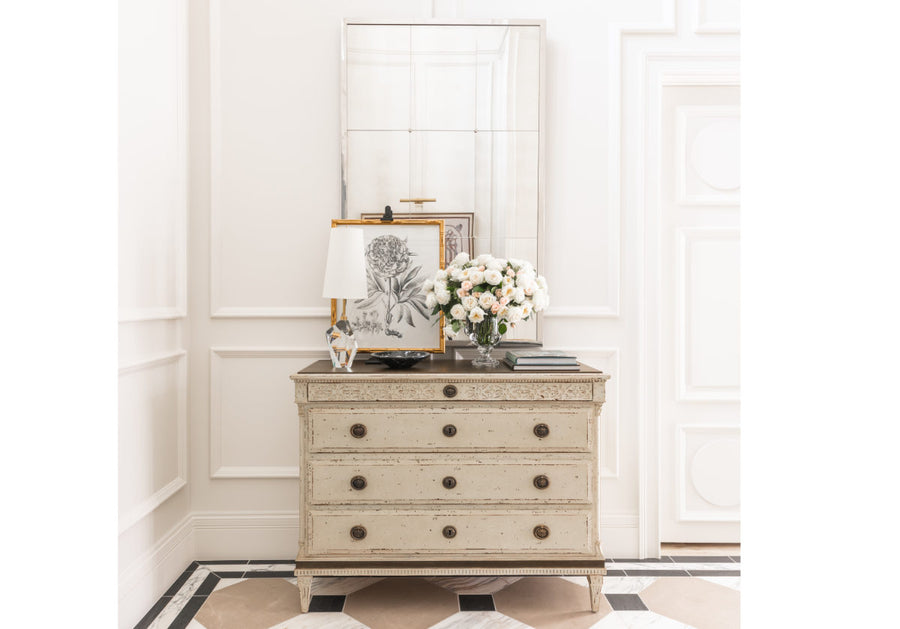 LARGE GUSTAVIAN 4-DRAWER COMMODE | Alice Lane Home Collection